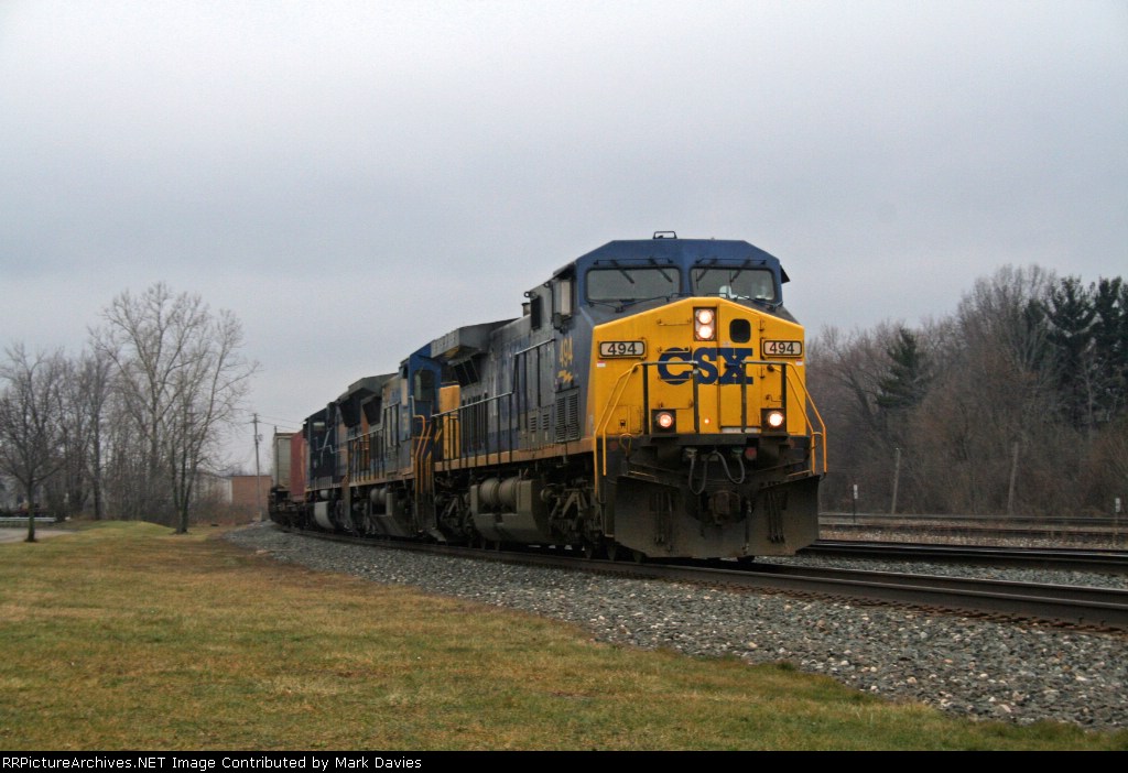 CSX 494 + 7581 + 4789